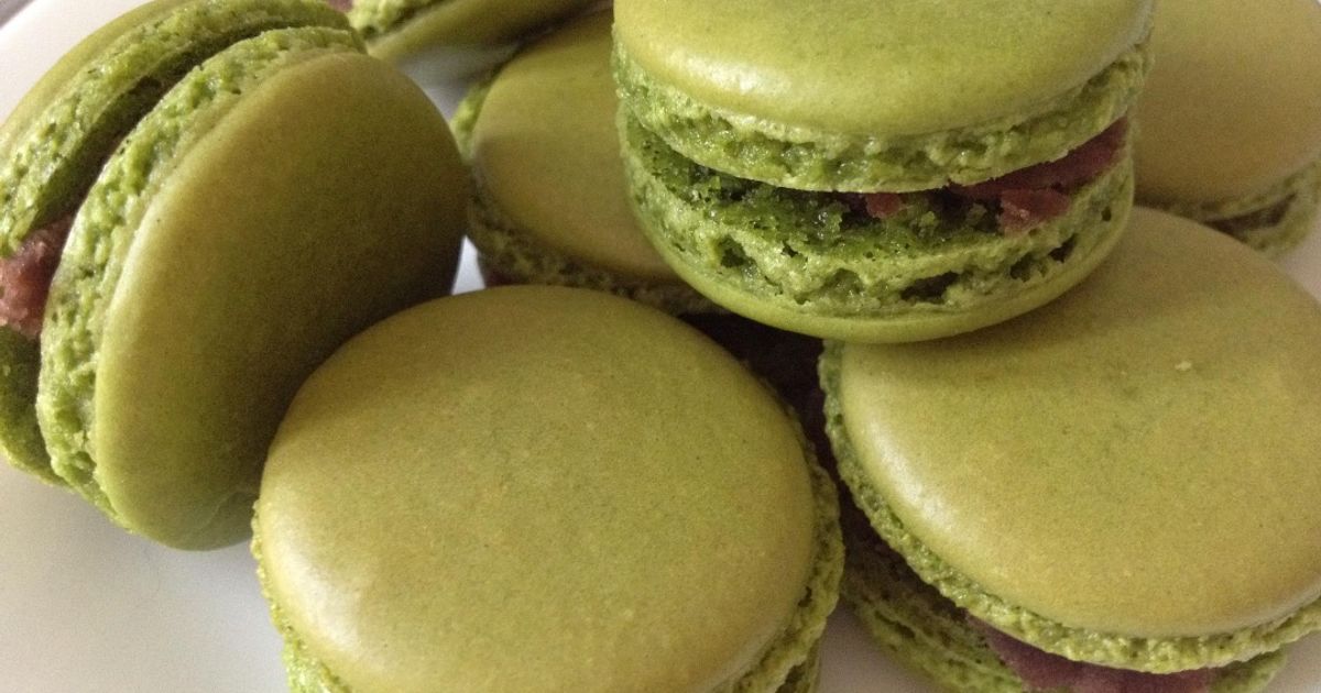 Matcha (Green Tea) Macarons Recipe by Erika.D