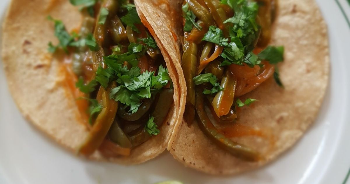 Tacos De Nopalitos Adobados Receta de LuzMa SG- Cookpad
