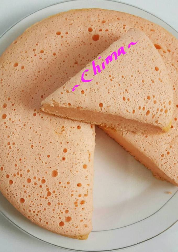 Resep Chiffon Strawberry Rice Cooker Cake oleh Chee Chima - Cookpad