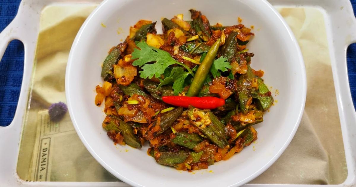 Dry Bhindi Sabzi Recipe by Kumkum Chatterjee - Cookpad