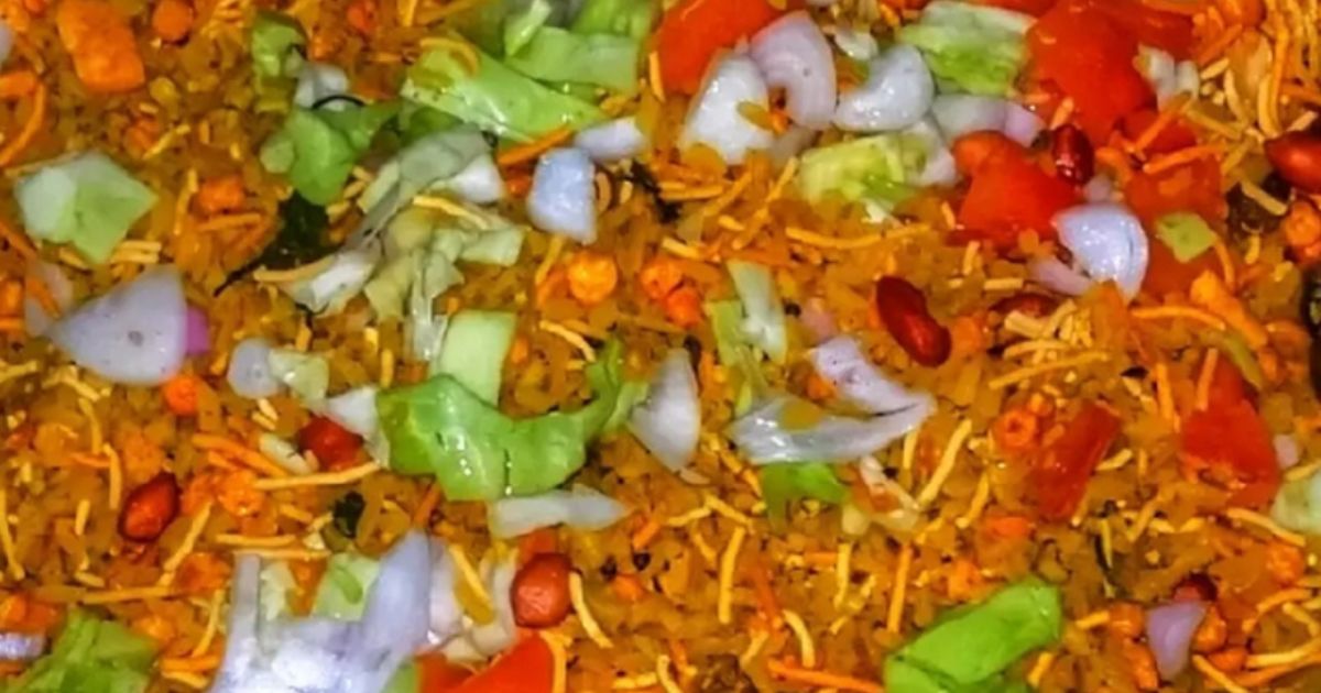 Easy Poha Recipe Recipe by Puja Shaini - Cookpad