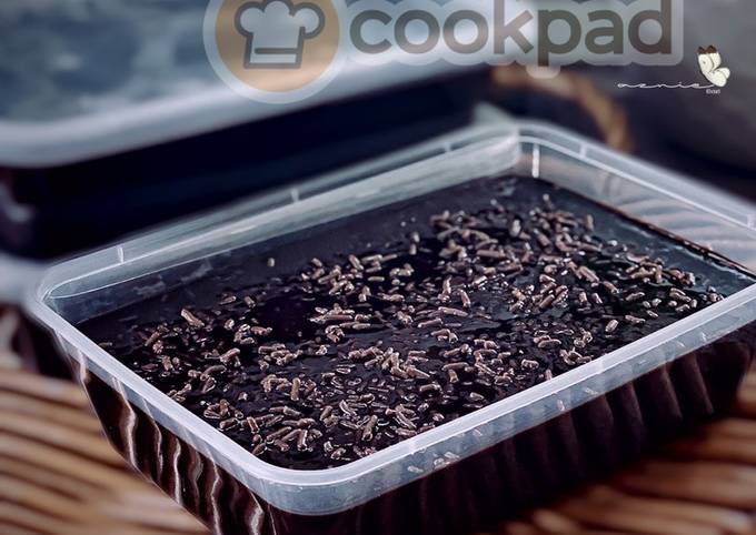 Resipi Kek Coklat Moist oleh Aznie Khasri - Cookpad
