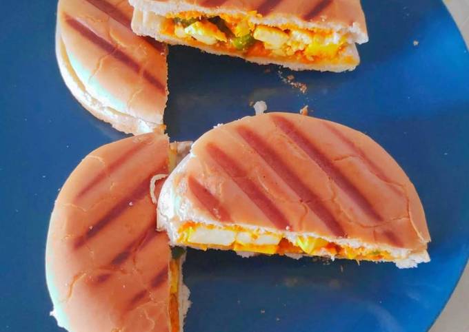 Grilled - Paneer - Burger - Sandwich 🍔 Recipe by Anoli Vinchhi - Cookpad