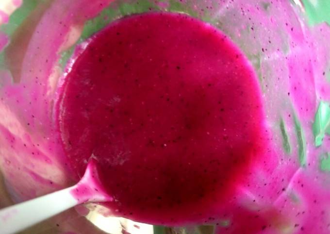 Resep Mpasi 6m+ Puree buah naga mix alpukat oleh Rezqi Fitria - Cookpad