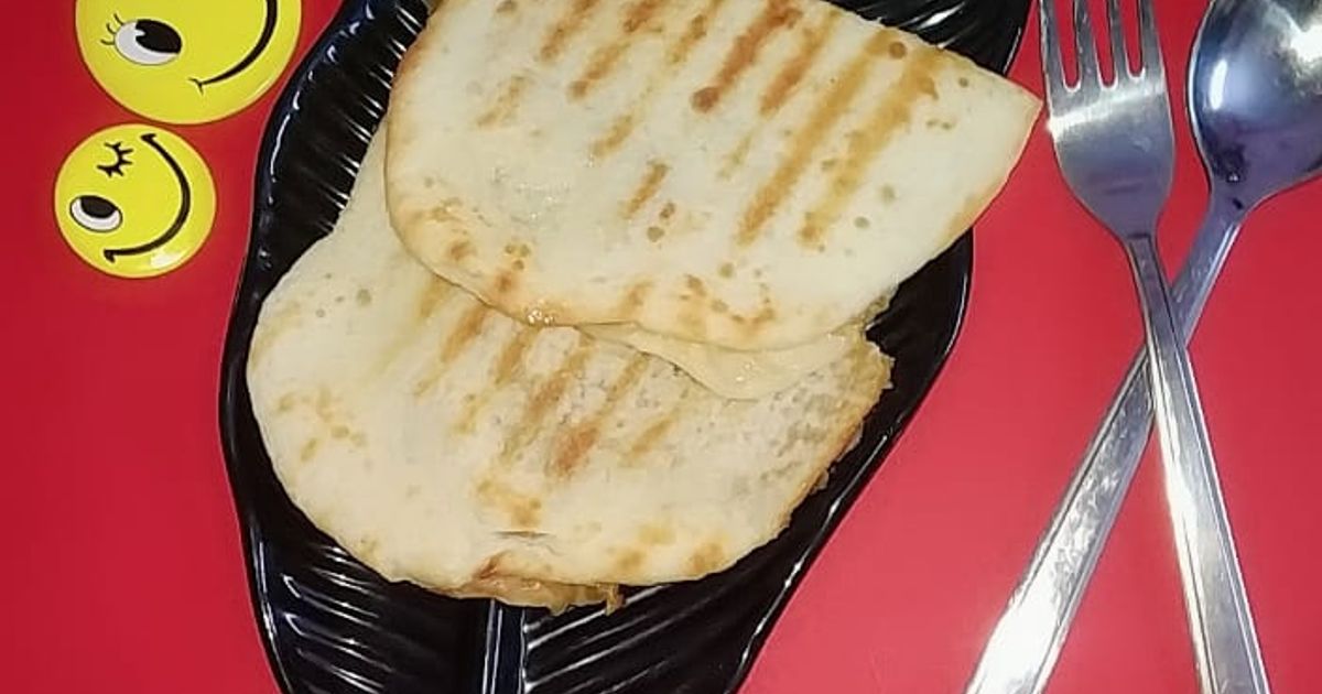 Stuffed Grilled Kuboos(lebanese Starter) Recipe by Monika gupta - Cookpad