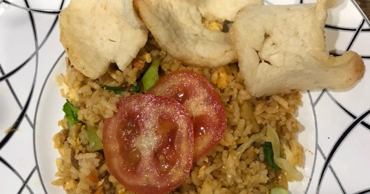 Resep Nasi Goreng Tuna Kaleng Pedas oleh Nanda Tri Riyani - Cookpad