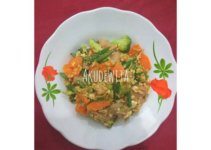 Resep Capcay Sayuran Telur Sosis Simple oleh Wita Pebriani - Cookpad