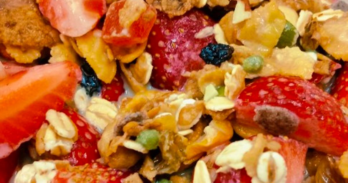 Healthy Muesli Breakfast Bowl Recipe by Shruti S - Cookpad
