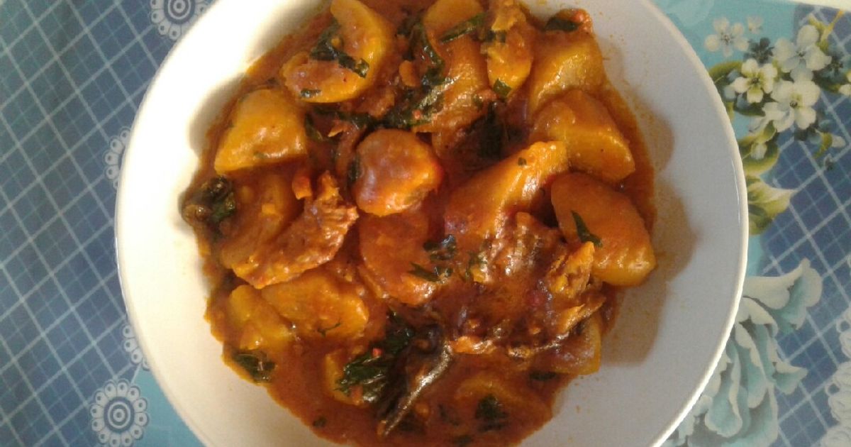Plantain Pottage With Dry Fish, Bonga Fish And Scent Leaf Recipe by ...