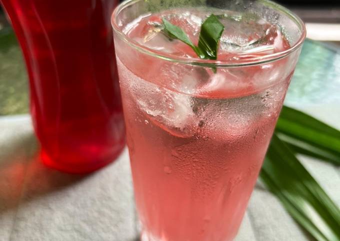 Resep Sirup Rosella oleh Raja Yulita Indah Sari - Cookpad