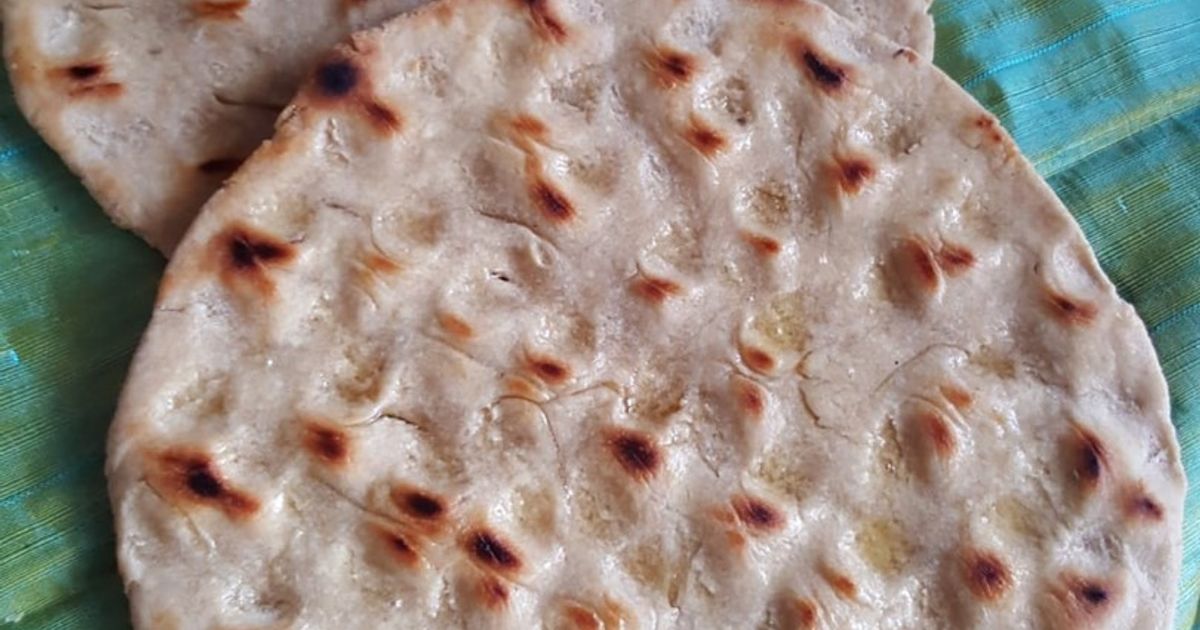 Rajasthani Khooba Roti Recipe by Madhvi Jogia - Cookpad