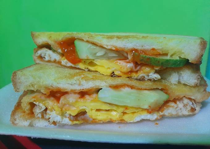 Resep Burger Roti Tawar oleh Ekarist - Cookpad