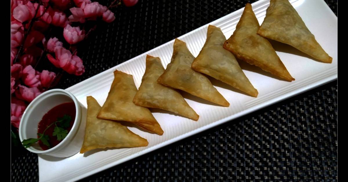 Cheese Corn Pocket samosa Recipe by Suhita Rana Chowdhury👩‍🍳 - Cookpad