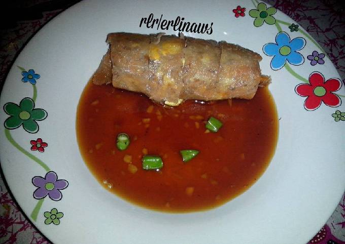 Resep Lumpia Isi Daging & Telur Spesial oleh ewsKitchen - Cookpad