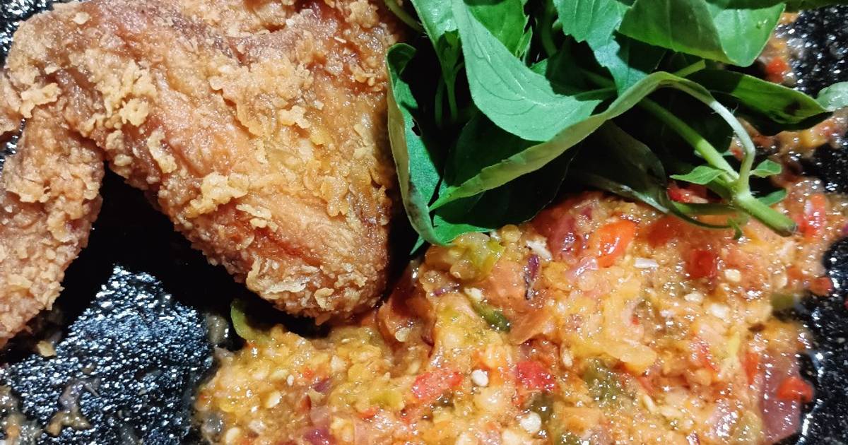 Resep Sambal Bawang Tomat Mentah Sambal Ayam Geprek Oleh Pawon Mommy