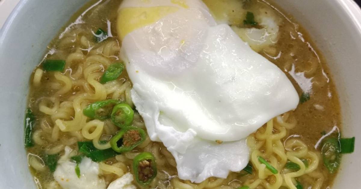 Resep Mie rebus instan oleh Lia Andani - Cookpad