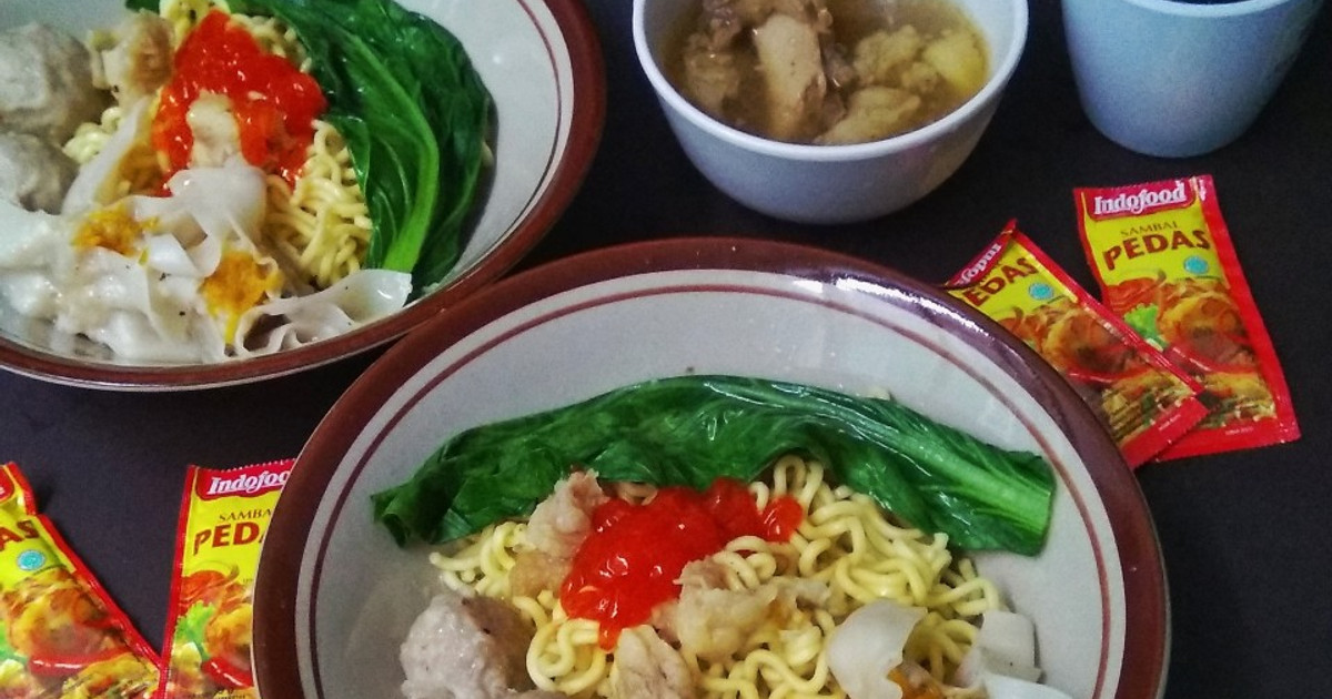 Resep Mie Ayam Bakso Siomay Kuah Balungan Sapi oleh DEWI SARASWATI ...