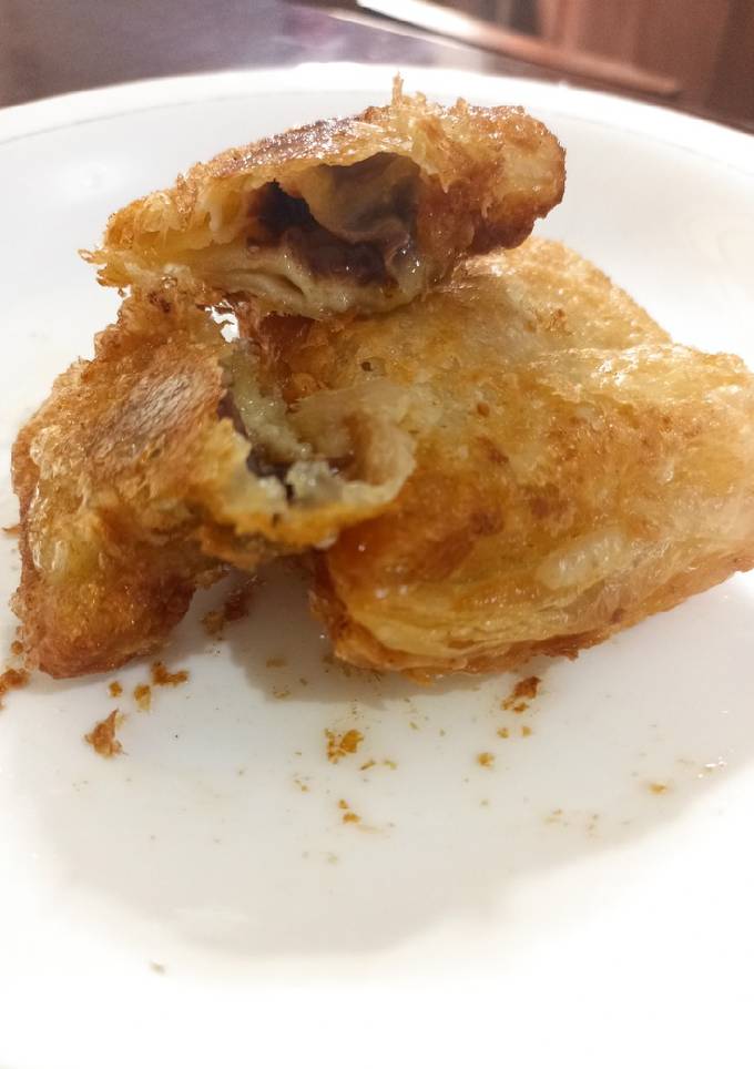 Resep Cemilan Choco Pastry (coklat lumer) oleh tria juliani - Cookpad