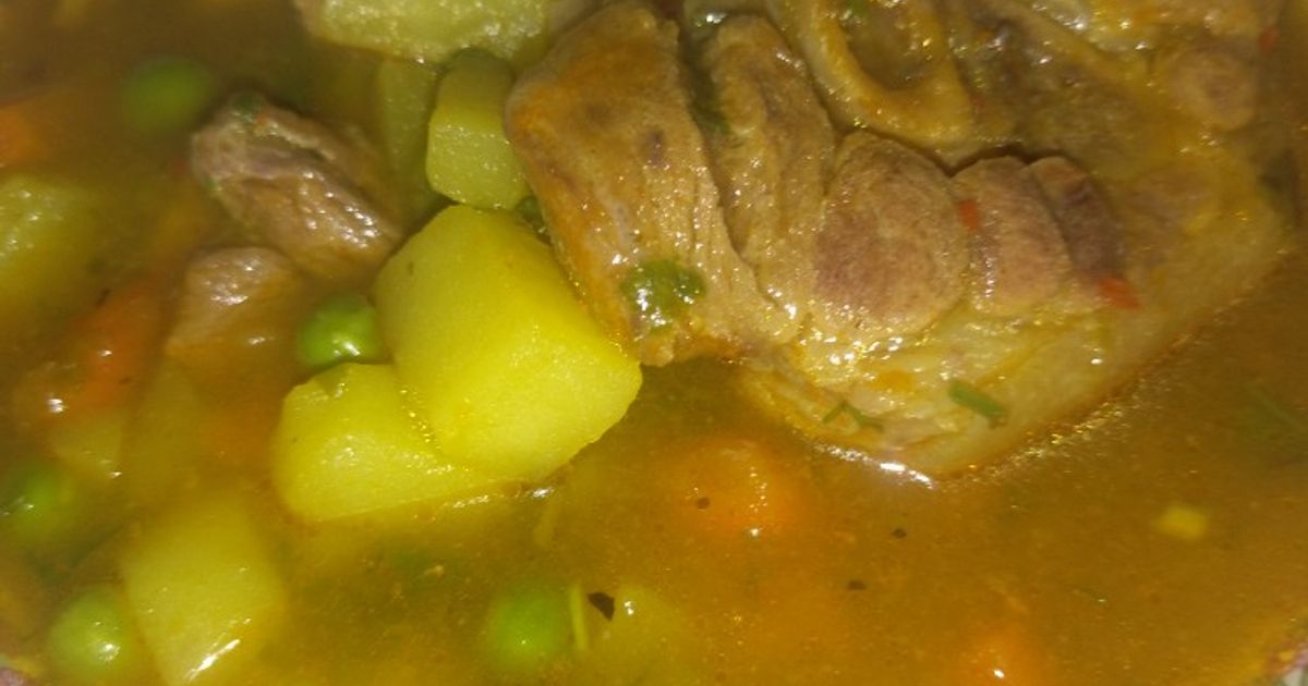 Sopa De Hueso De Cerdo Receta de LEIDY RUIZ- Cookpad