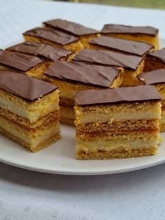 Kakaós Mézes Zserbó 🍩 | Törzsök Éva receptje - Cookpad receptek