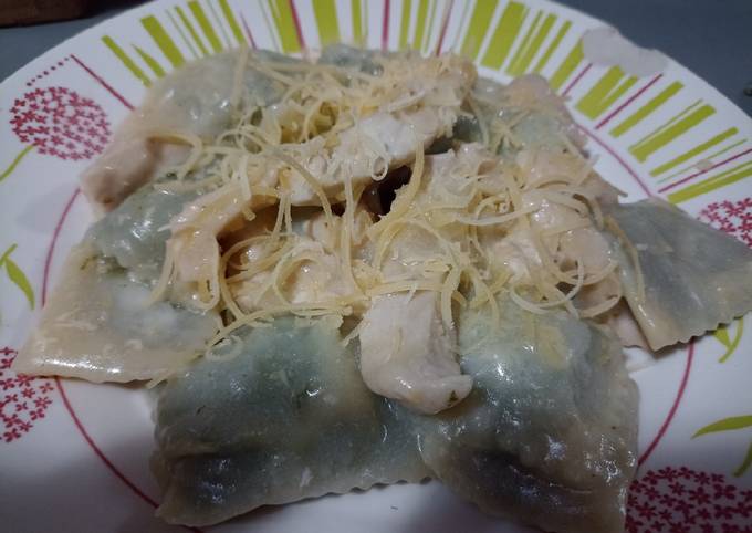 Ravioles de verdura con salsa de pollo y crema Receta de Fati Da Rocha ...