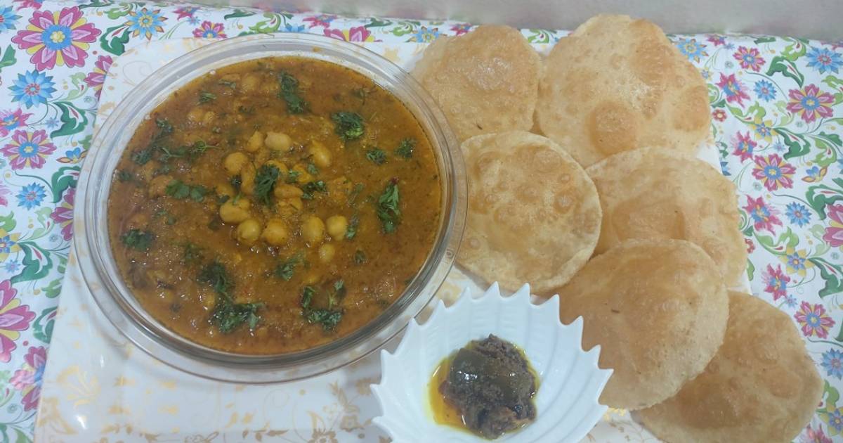 Kabuli chana with poory achar Recipe by Nargis shaikh Shaukat - Cookpad