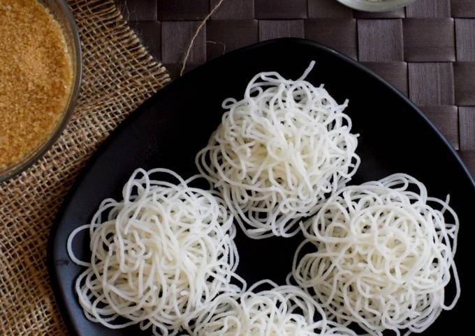 Instant Idiyappam Recipe by Sharmili Kannan - Cookpad