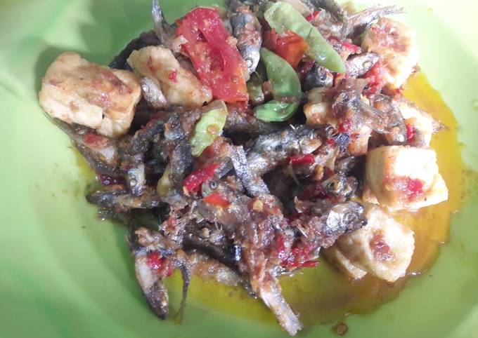 Resep Wader Bumbu Rujak oleh Nduk Niswah Islamiyah - Cookpad