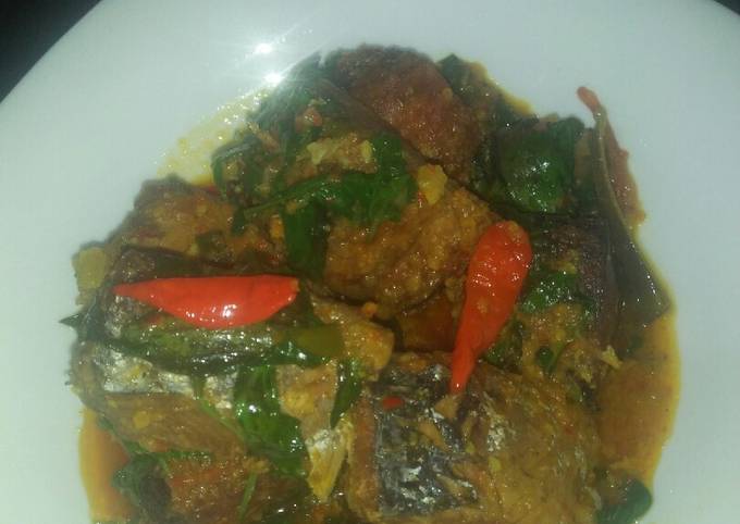 Resep Ikan Tongkol Kemangi Oleh Ade Elis Cookpad