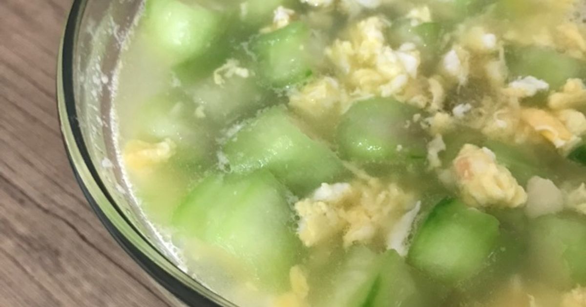 Resep Sup Oyong Telur oleh Mama Aksa - Cookpad
