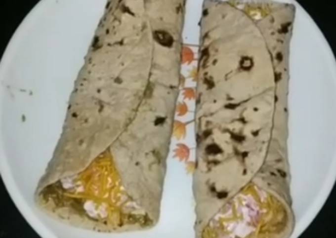 Leftover roti | roti wrap Recipe by Shivani Varshney - Cookpad