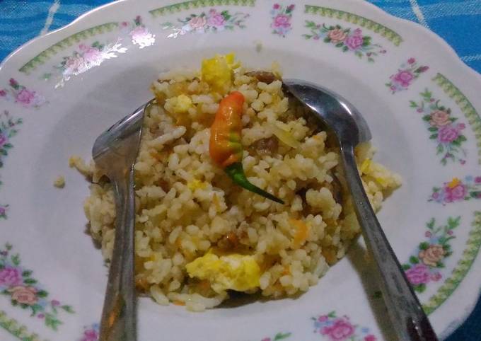 Resep Nasi goreng daging sapi ala frozen section oleh Eny Dyah K - Cookpad