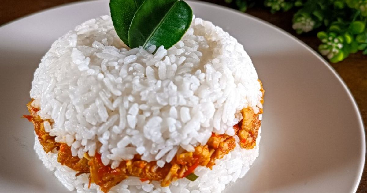 Resep Nasi Cokot Ayam Pedas Daun Jeruk oleh laily meilia sari - Cookpad