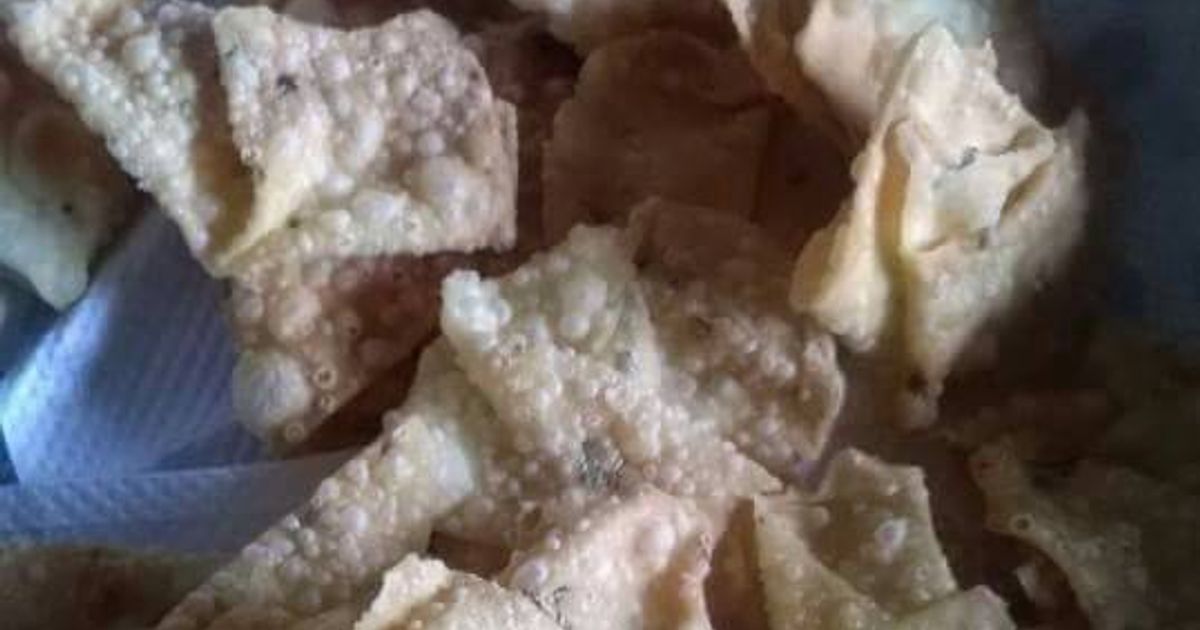 Resep Keripik Pangsit Renyah oleh Bunda dian - Cookpad