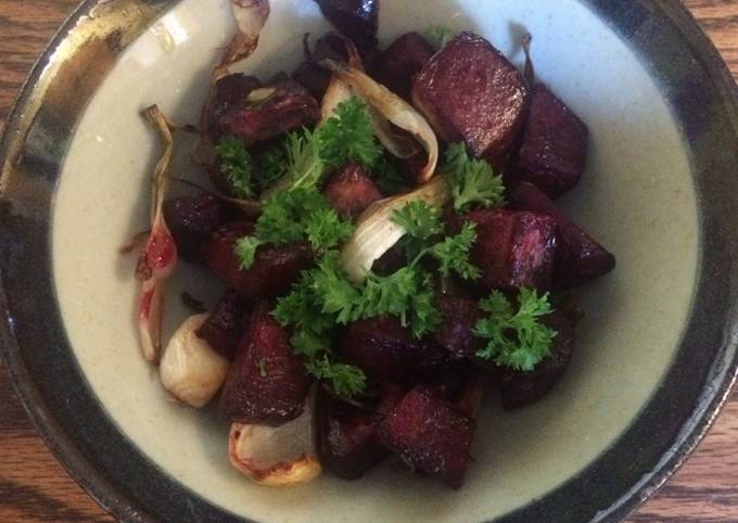 Roasted beetroot with onion, garlic, oregano and parsley Recipe by ...