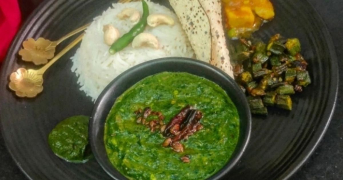 Lasooni Palak Recipe by Navnita Jaiswal - Cookpad