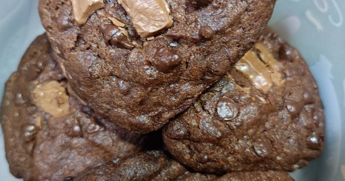 Resep Double chocochip soft cookies oleh Thea.tantia - Cookpad