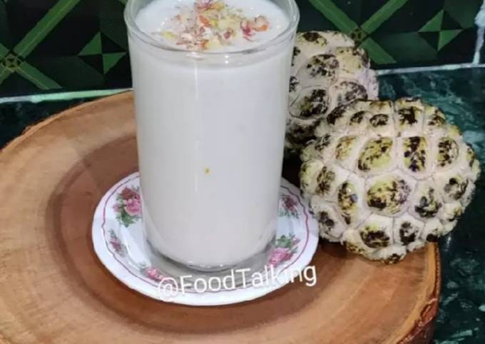 Sitaphal Lassi/Custard Apple Lassi Recipe by Dr.Madhumita Mishra - Cookpad