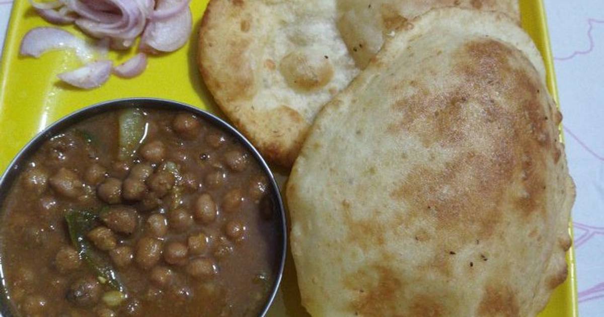 Chole Puri Recipe by Sweeti Kumari - Cookpad