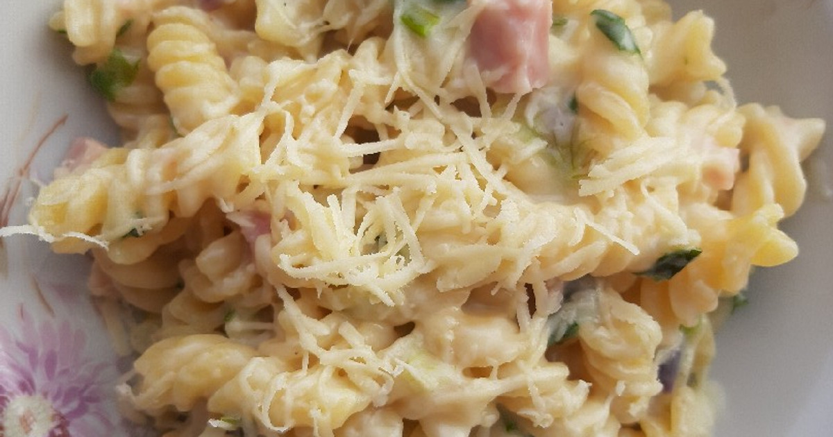 Tirabuzones Con Salsa De Verdeo Y Jamón Receta de Norali