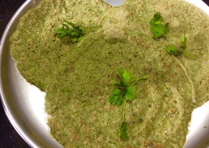 Healthy green Moong dosa Recipe by Neha Varerkar - Cookpad
