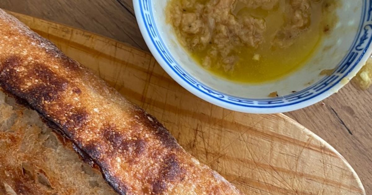 Garlic Bread To Drool For… Recipe by Marianna Christodoulou - Cookpad