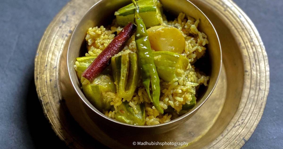 Potol Recipes | Authentic Pointed Gourd Bengali Recipe: Potol Bhaja ...