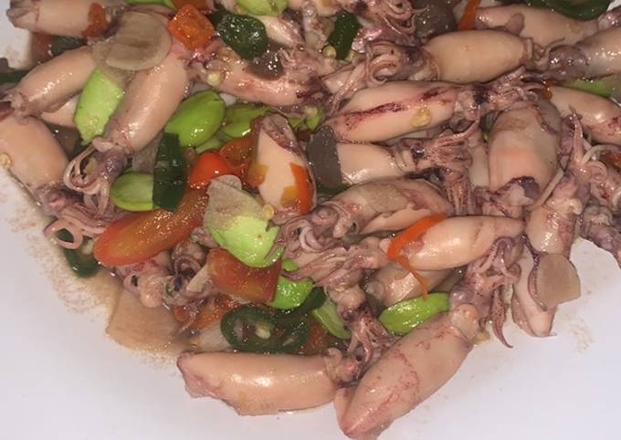 Resep Oseng cumi pete saus tiram oleh Devina - Cookpad