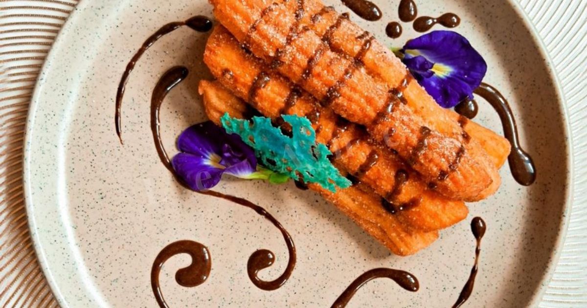 Resep Churros Dengan Taburan Dan Saus Chocolate ️ oleh Rainna El - Cookpad