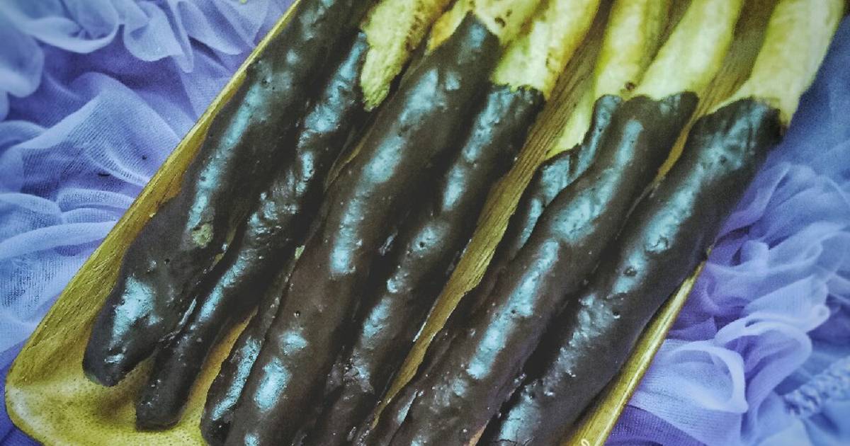 Resep Choco Puff Stick oleh Erika Damayanti "Cemilan Kakak Mika" - Cookpad