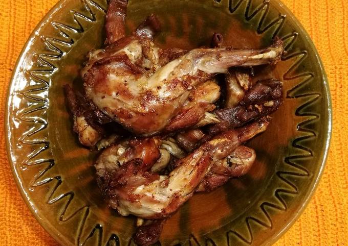 Conejo (o pollo) al ajillo 🐇🧄 Receta de Cris Cris- Cookpad