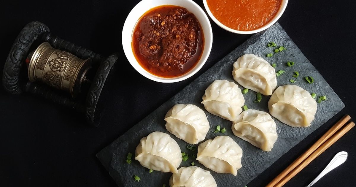 Steamed Chicken Momo (Tibetan Dumplings) Recipe by Jibita Khanna - Cookpad