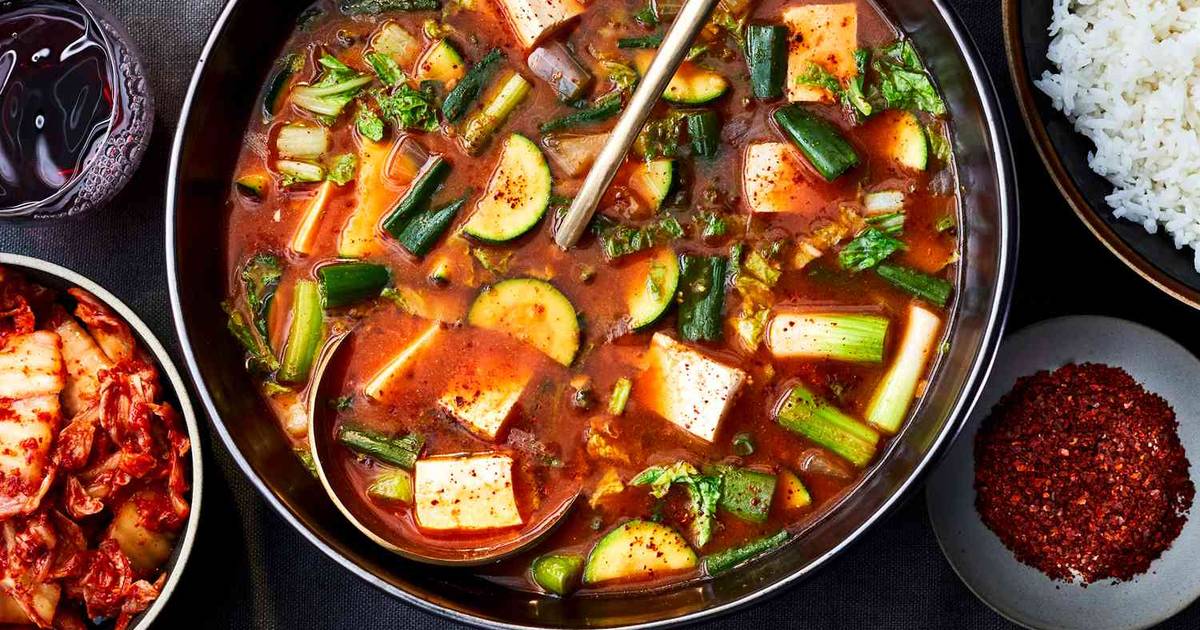 Kimchi Stew Recipe by Niamh Hughes - Cookpad