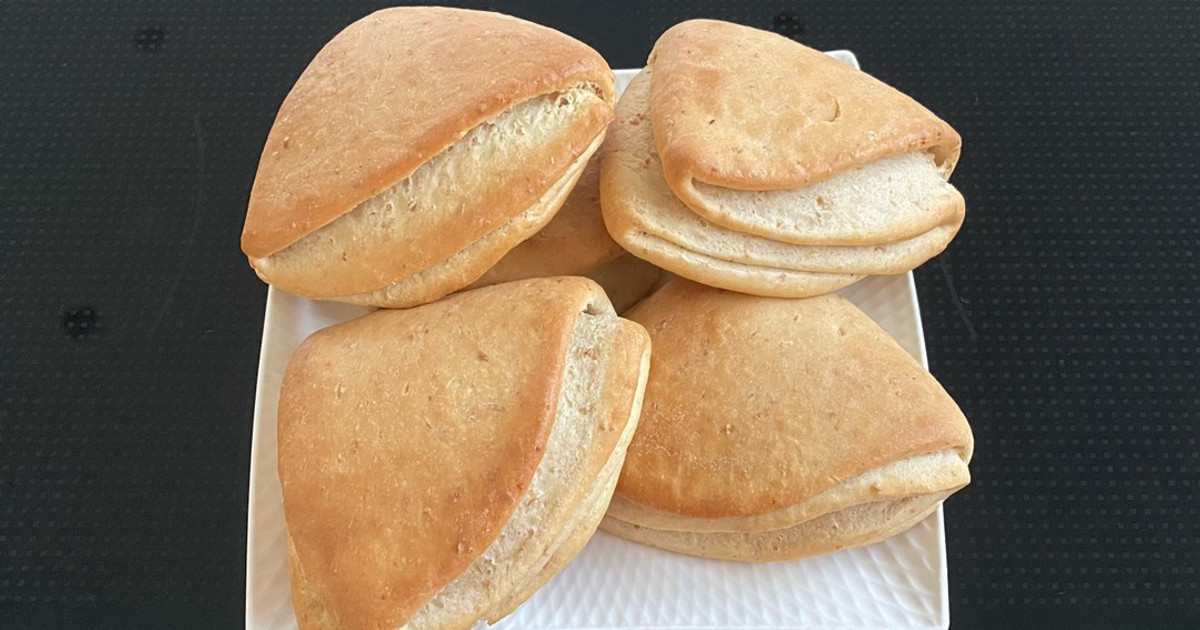 Jamaican Coco Bread Recipe by Pakprawee - Cookpad